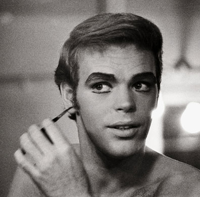 Public Faces, Private Places: intimate portraits of…