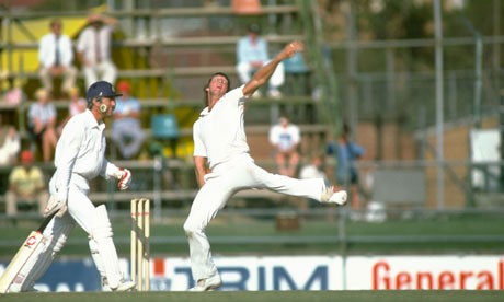 Top 10 fastest bowlers in the history of cricket