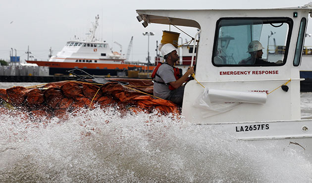 Deepwater Horizon oil spill threatens Louisiana Gulf…