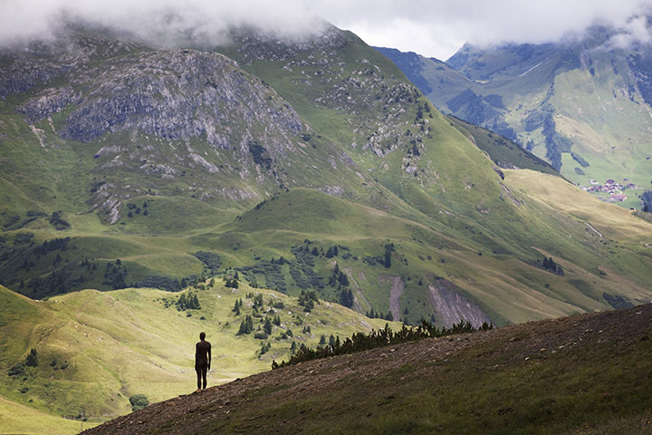 David Levene photographs the Horizon Field by Antony…