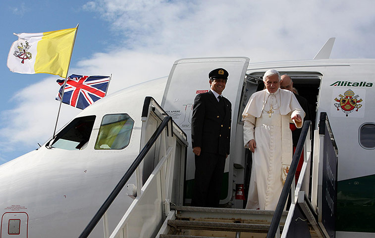 Pope visit: Benedict arrives in Scotland