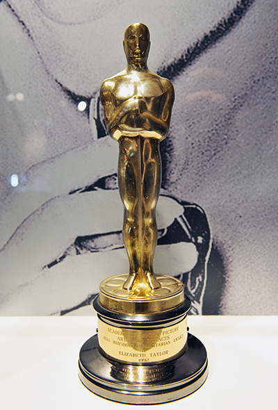 Elizabeth Taylor auction breaks records - in pictures