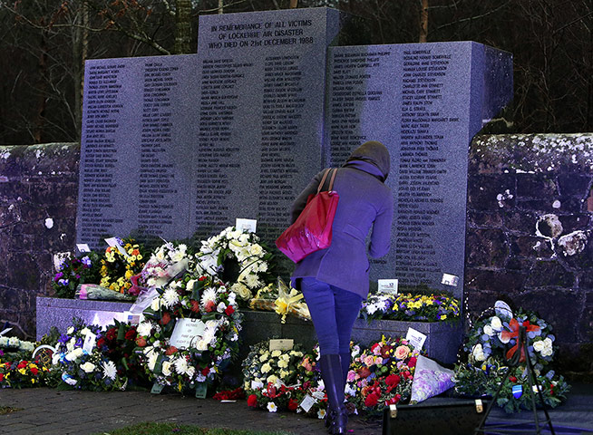 Lockerbie victims remembered on 25th anniversary - in…