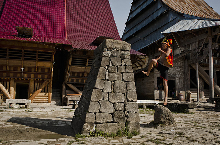 Stone-jumping on Nias island - in pictures