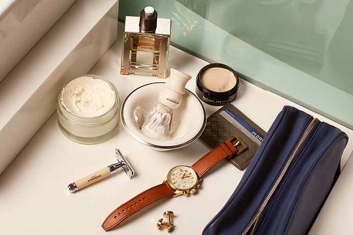 Men getting dressed: nine different looks - in pictures