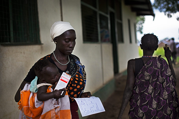 South Sudan: medical experts in Gumuruk village…