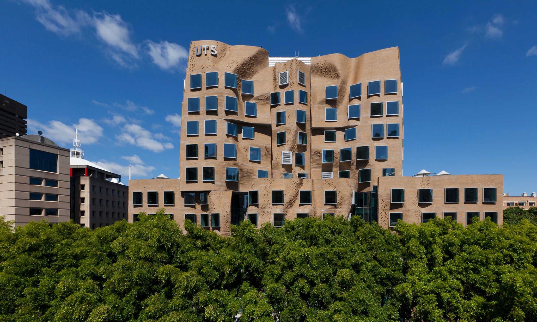 New UTS building is officially the new ugliest building in Sydney : r ...