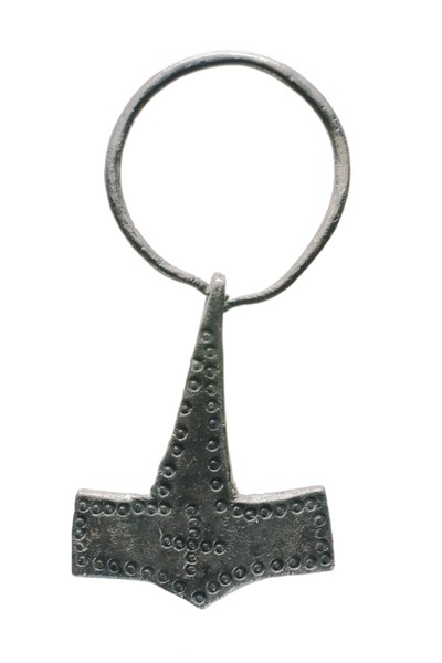 How real Viking objects inspired Francesca Simon's new…