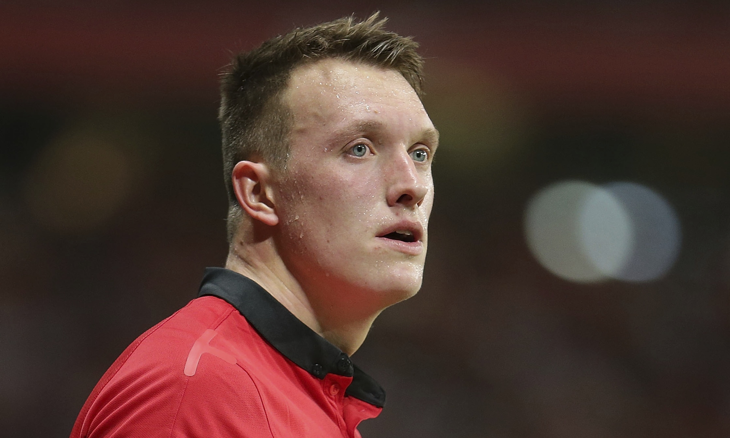 Phil Jones, in between his greatest hits. : r/hdsoccer